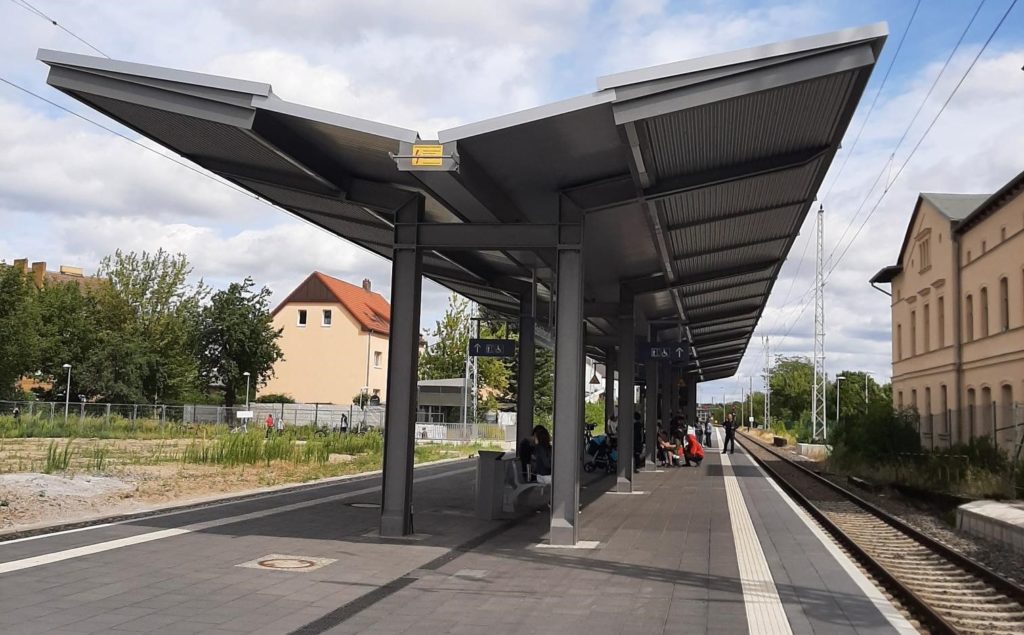 Unterführung & Aufzüge: Bahnhof Eisenhüttenstadt barrierefrei erneuert ...