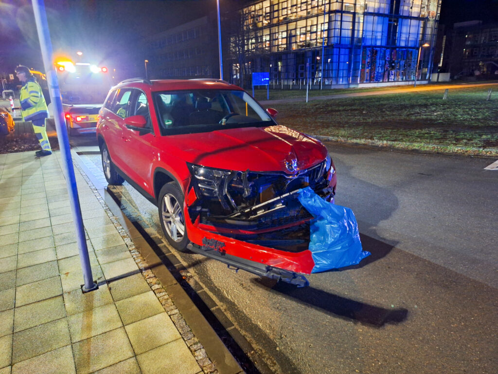 Zwei Verletzte bei Vorfahrtsunfall in Cottbus | NIEDERLAUSITZ aktuell